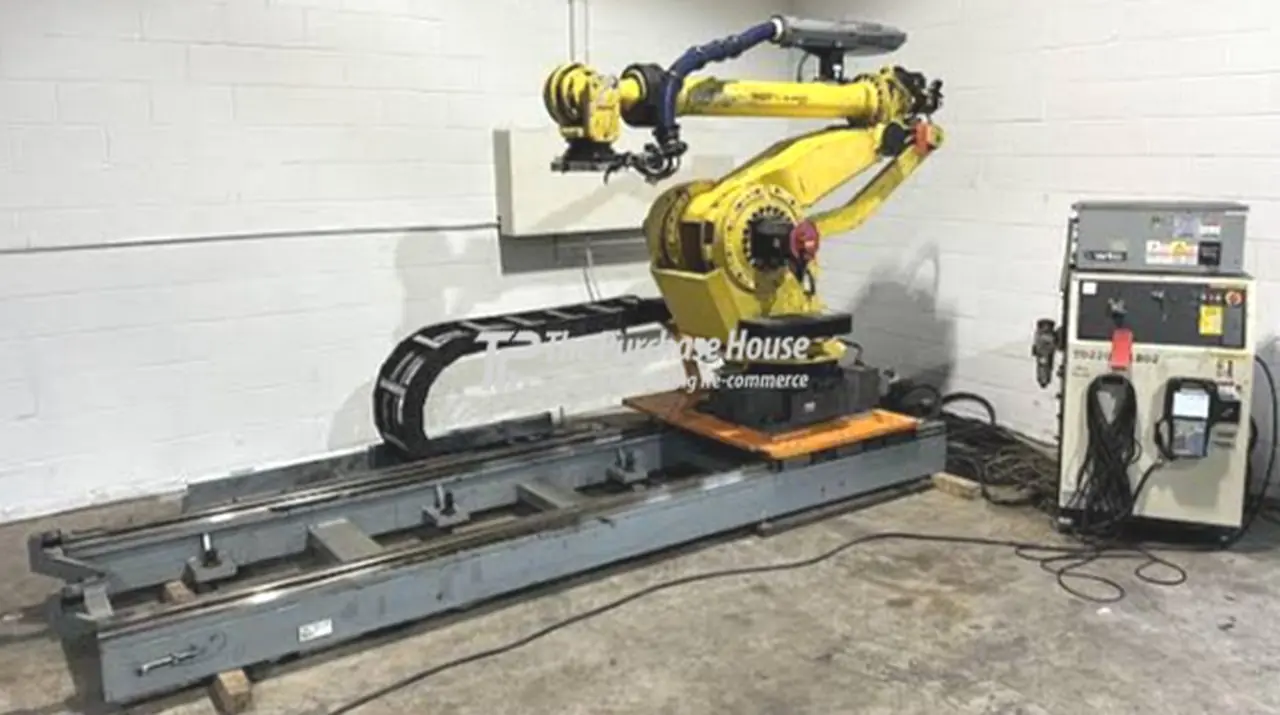 Maharashtra Used Fanuc Spot Welding Robot - For Sale