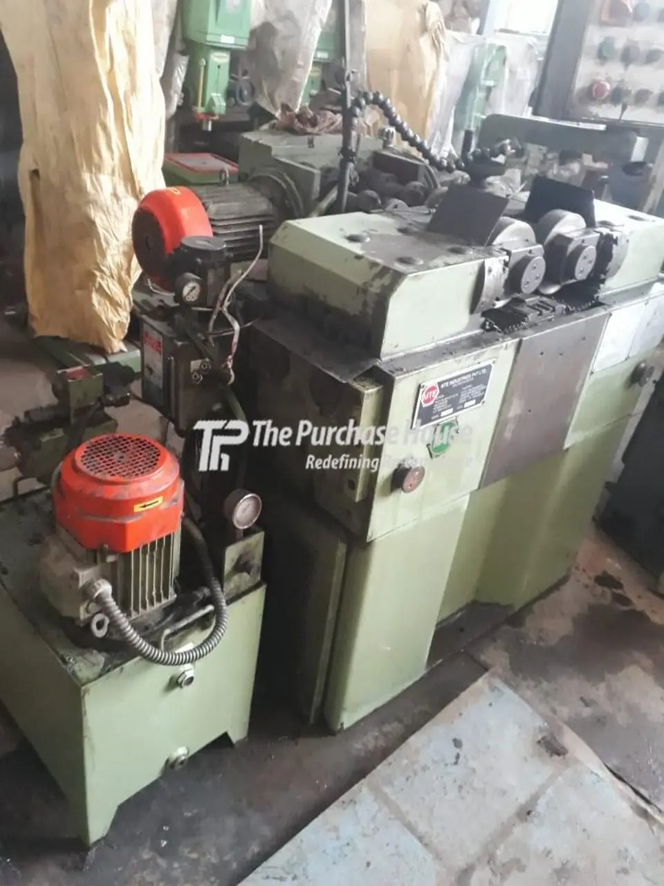 THREAD ROLLING MACHINE