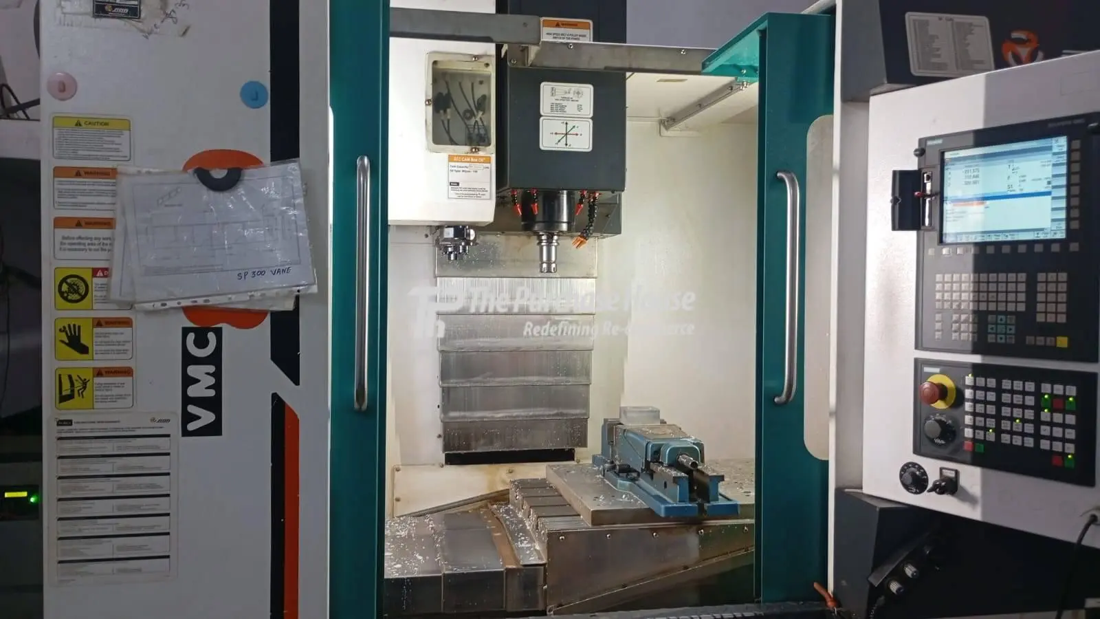 Vertical Machining Center VMC with Siemens 828D Control